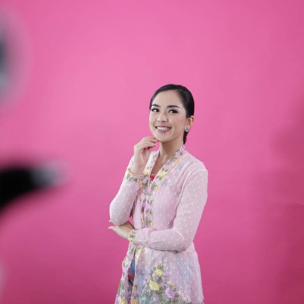 Michelle Wanda - Biodata, Profil, Fakta, Umur, Agama, Suami, Film