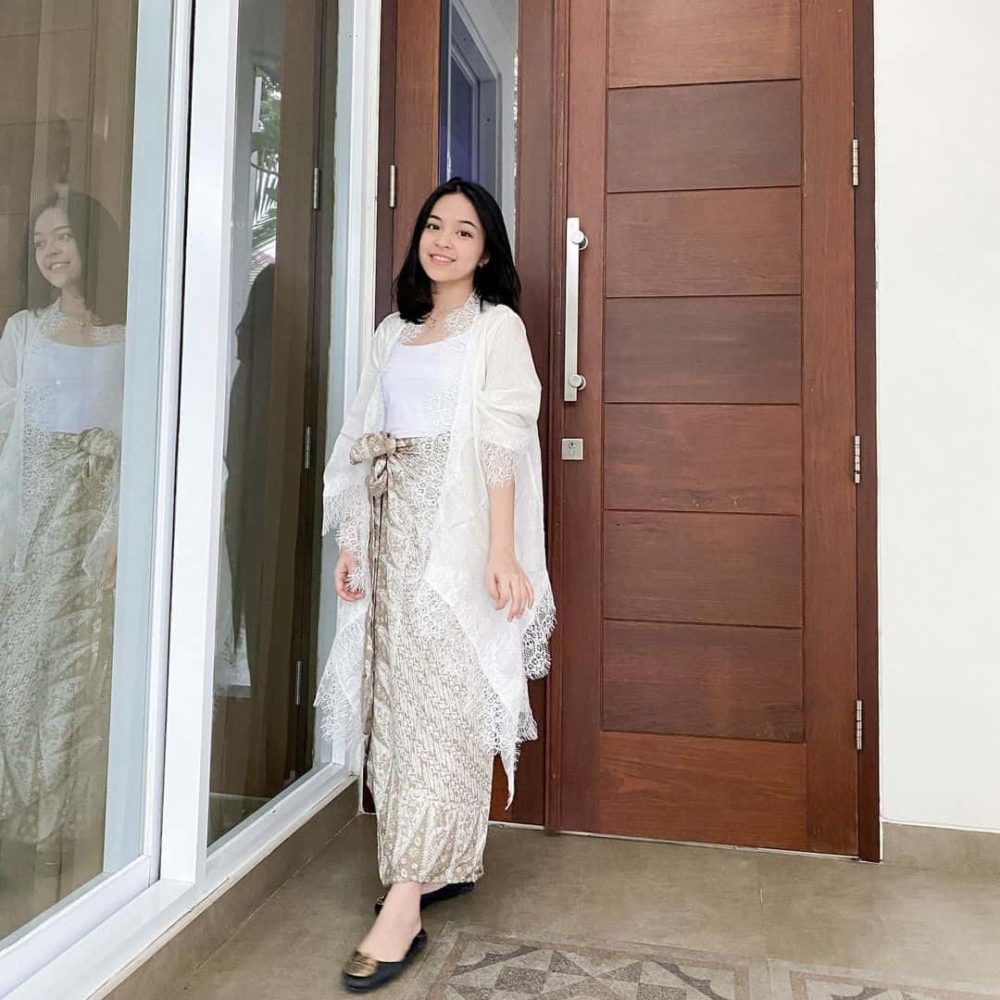 Eca Aura - Biodata, Profil, Fakta, Umur, Agama, Pacar