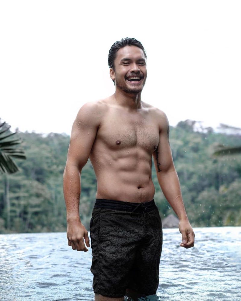 Randy Pangalila - Biodata, Profil, Fakta, Umur, Agama, Istri, Karier