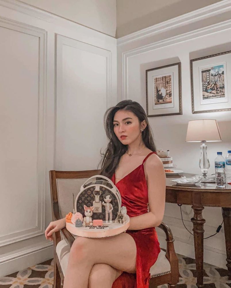 Ruth Stefanie - Biodata, Profil, Fakta, Umur, Agama, Suami, Karier