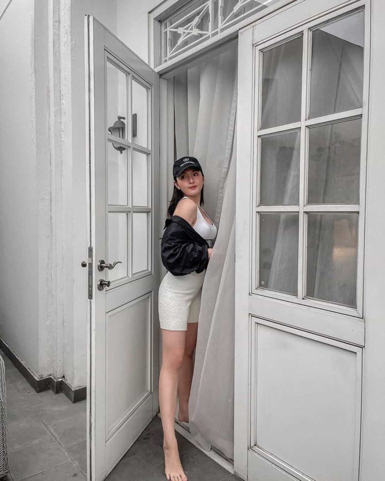 Ruth Stefanie - Biodata, Profil, Fakta, Umur, Agama, Suami, Karier