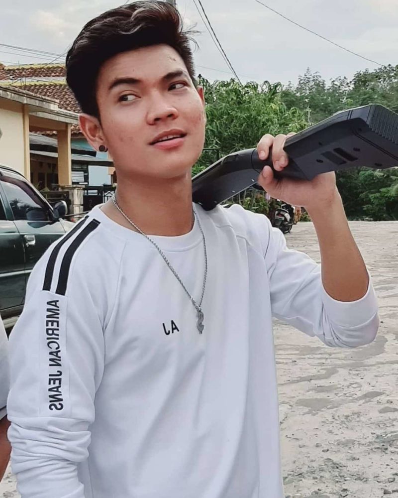 Tri Suaka - Biodata, Profil, Fakta, Umur, Agama, Pacar, Karier