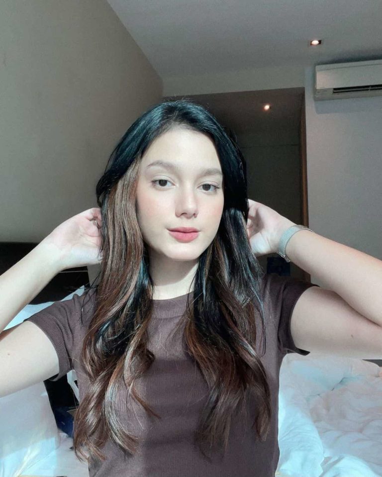 Yasmine Ow - Biodata, Profil, Fakta, Umur, Agama, Suami, Karier