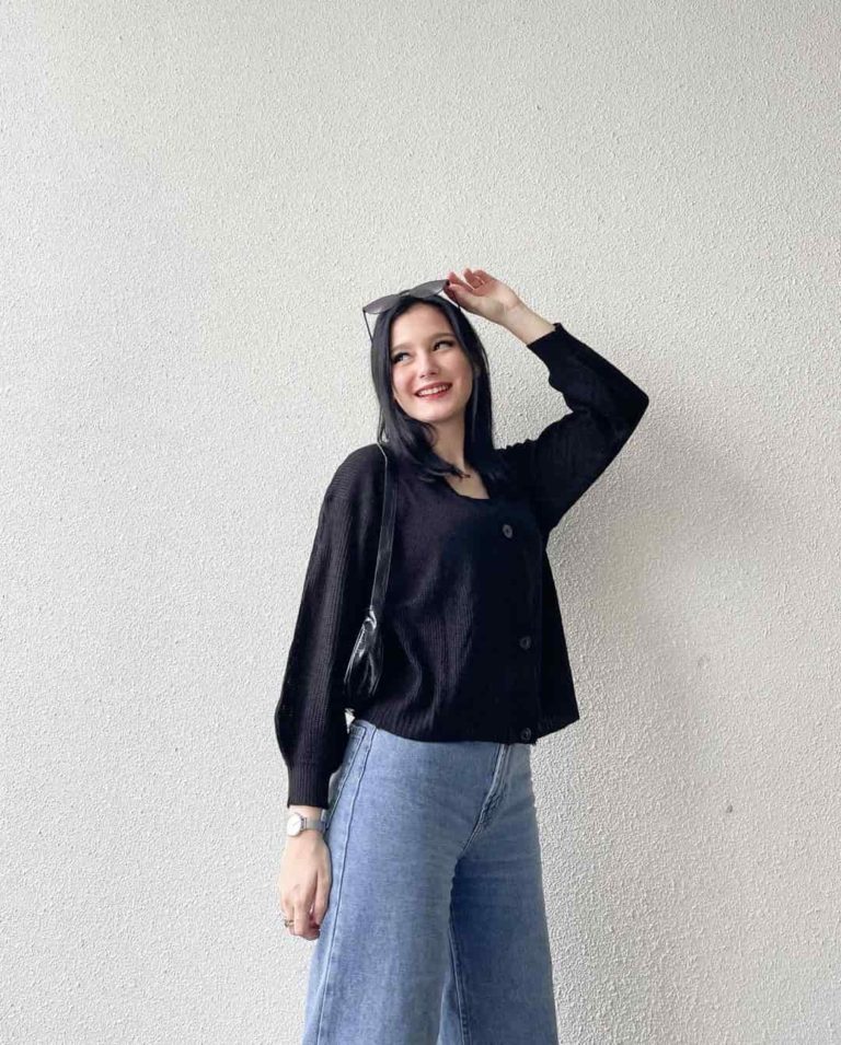 Yasmine Ow - Biodata, Profil, Fakta, Umur, Agama, Suami, Karier