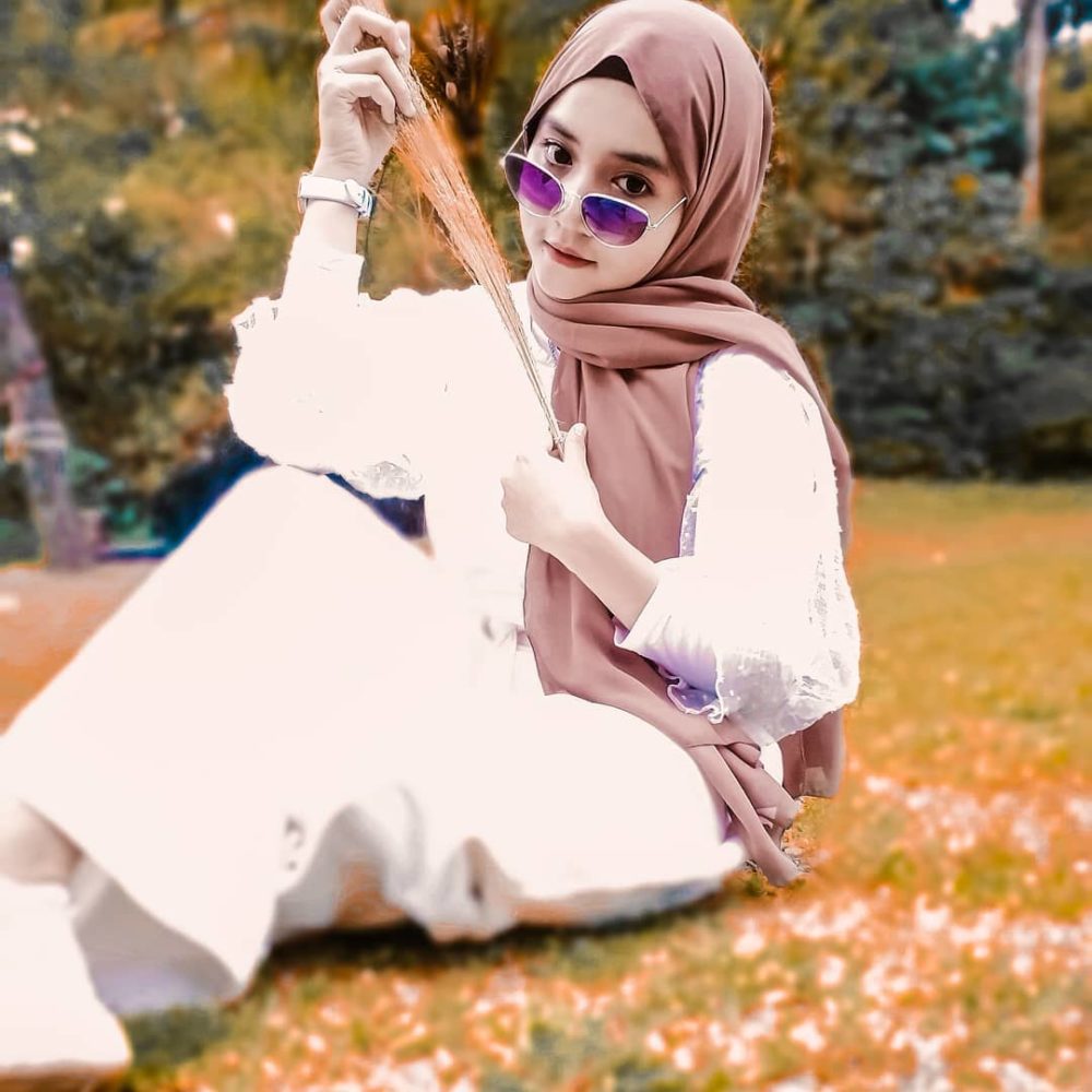 Cheryll Putih Abu-abu - Biodata, Profil, Fakta, Umur, Agama, Pacar