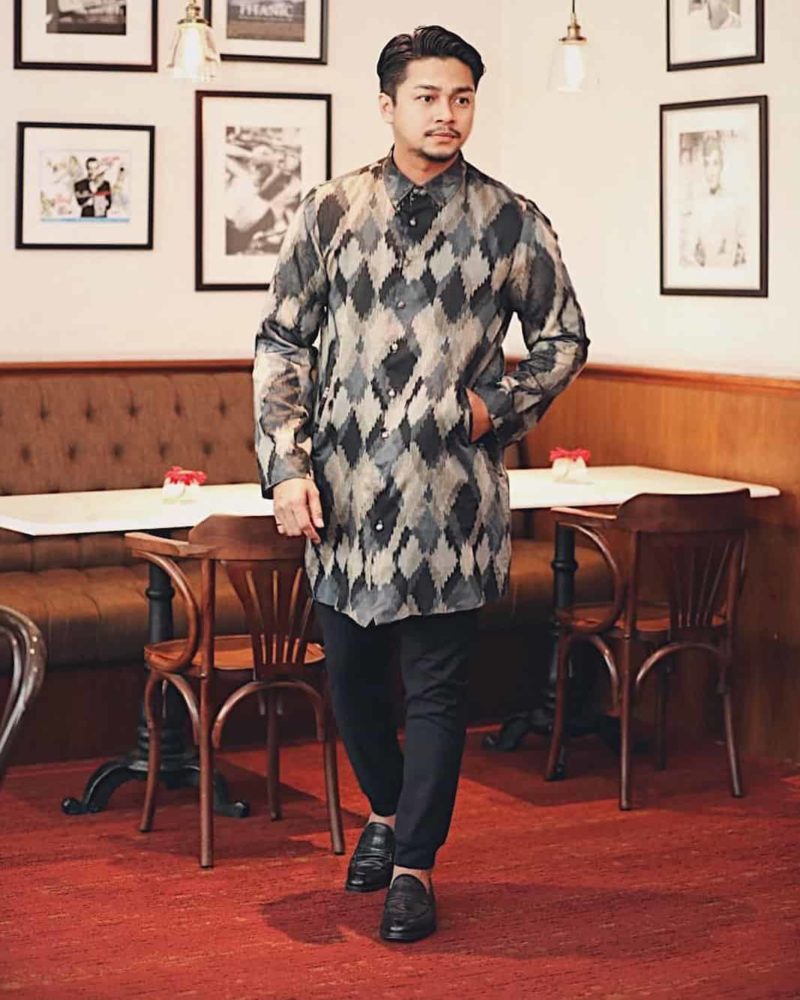 Deva Mahenra - Biodata, Profil, Fakta, Umur, Agama, Istri, Film