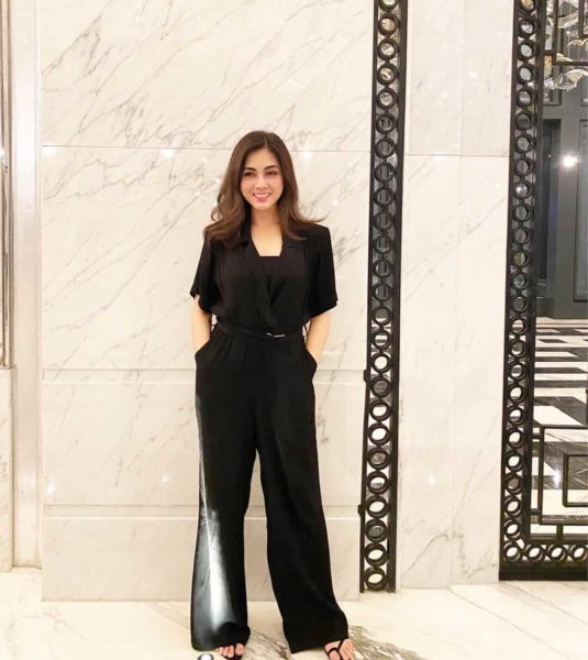 Dhena Devanka - Biodata, Profil, Fakta, Umur, Agama, Suami