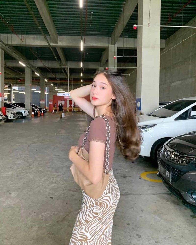 Laura Moane - Biodata, Profil, Fakta, Umur, Agama, Pacar, Film