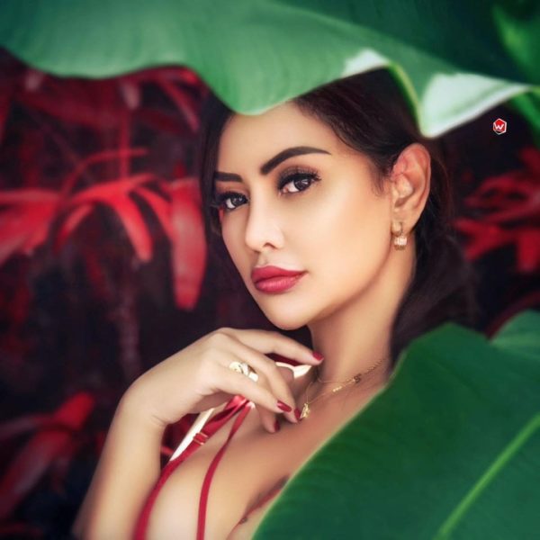 Mami Sisca - Biodata, Profil, Fakta, Umur, Agama, Pacar, Karier