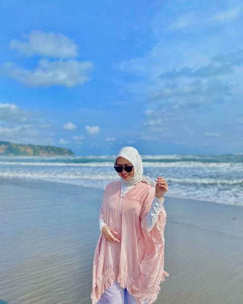 Mega Restanti - Biodata, Profil, Fakta, Umur, Agama, Pacar, Karier