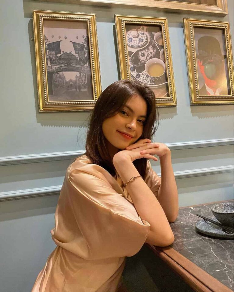 Nicola Anstee - Biodata, Profil, Fakta, Umur, Agama, Pacar, Karier