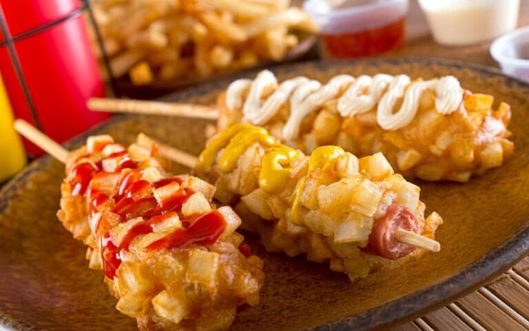 23 Jajanan Kekinian yang Wajib Kamu Coba, Bikin Ketagihan