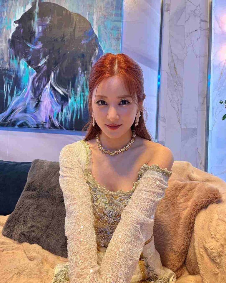 Chorong Apink - Biodata, Profil, Fakta, Umur, Agama, Pacar, Drama, Film