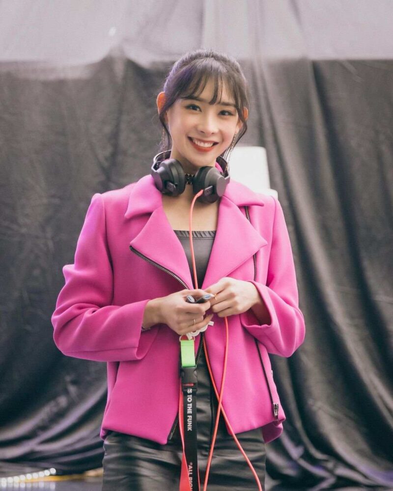 DJ Ellia - Biodata, Profil, Fakta, Umur, Agama, Pacar, Karier