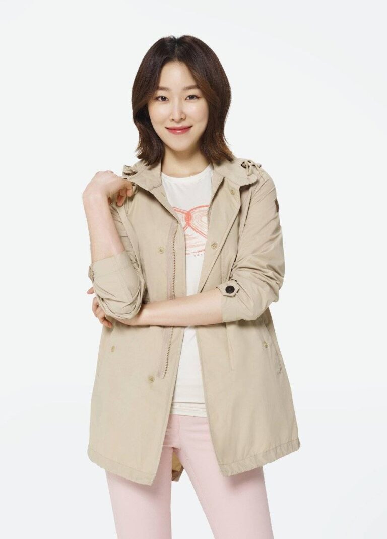 Seo Hyun Jin - Biodata, Profil, Fakta, Umur, Agama, Pacar, Drama, Karier