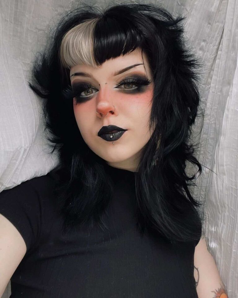 Caroline Carr - Biodata, Profil, Fakta, Umur, Agama, Pacar, Karier