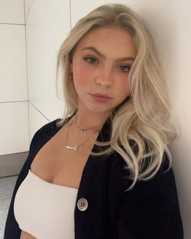 Jordyn Jones - Biodata, Profil, Fakta, Umur, Agama, Pacar, Karier