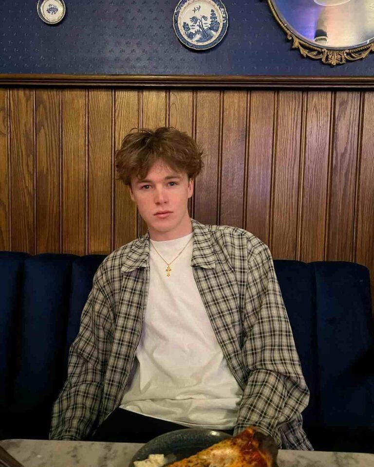 Nick Austin - Biodata, Profil, Fakta, Umur, Agama, Pacar, Karier