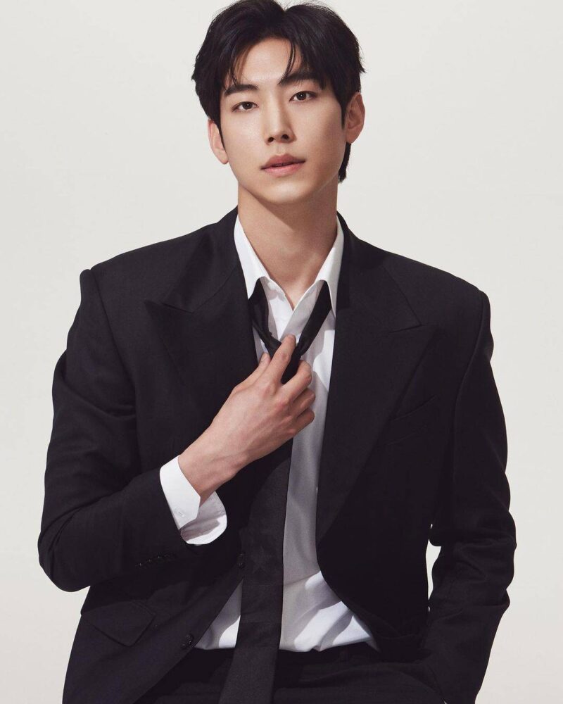 Park Young Woon - Biodata, Profil, Fakta, Umur, Agama, Pacar