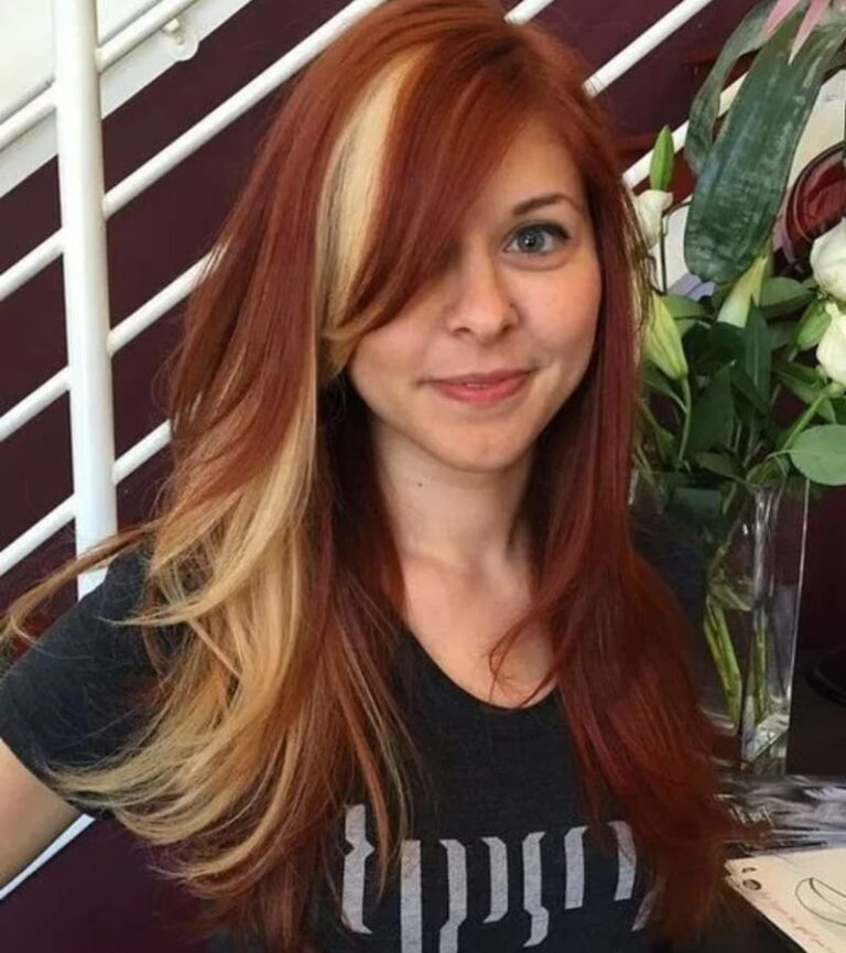 15 Warna Rambut Peek a Boo, Bikin Penampilan Keren - Dailysia