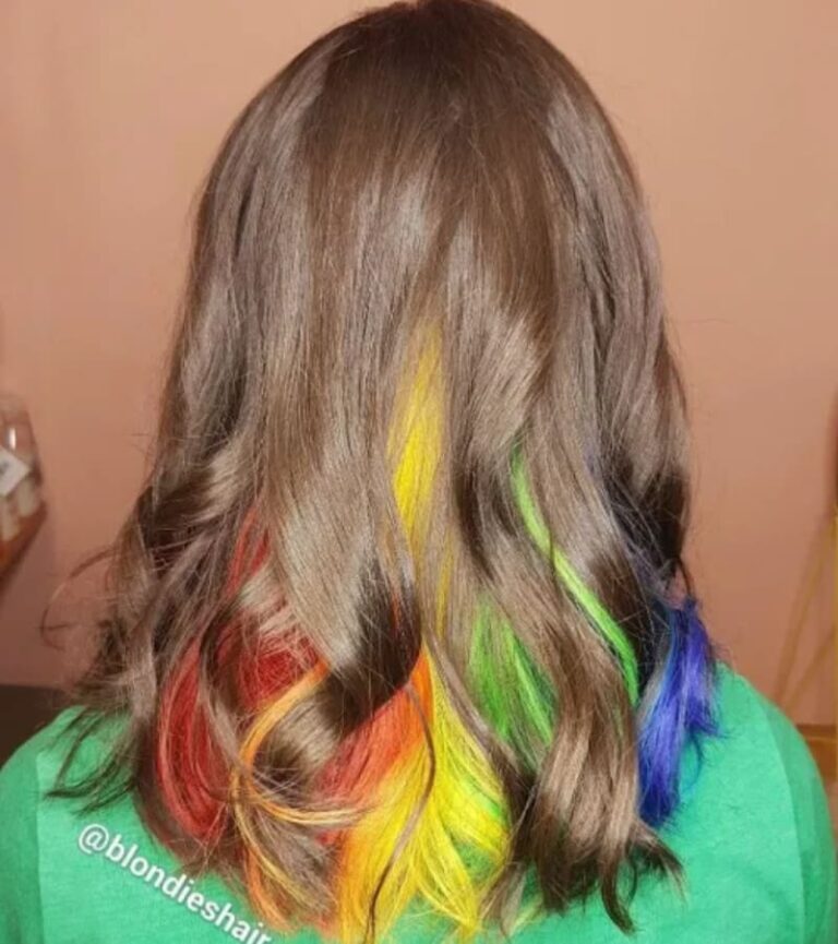 15 Warna Rambut Peek a Boo, Bikin Penampilan Keren - Dailysia