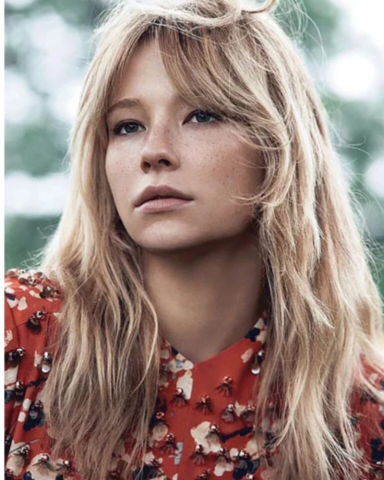 12 Inspirasi Rambut Segi Layer Oval 3 Tingkat - Dailysia