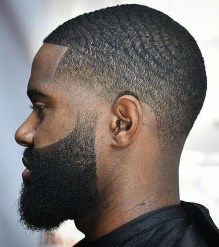 14 Cukuran Rambut Ikal Pria, Klasik dan Keren - Dailysia