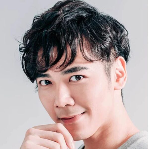 10 Model Rambut Two Block Haircut ala Pria Korea - Dailysia