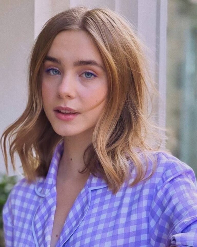 Clara Galle - Biodata, Profil, Fakta, Umur, Agama, Pacar, Film