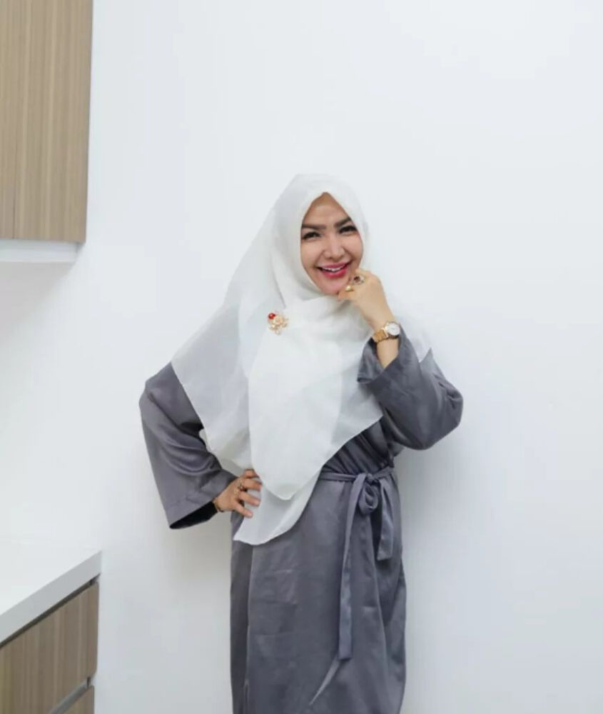 Roro Fitria - Biodata, Profil, Fakta, Umur, Agama, Suami, Film