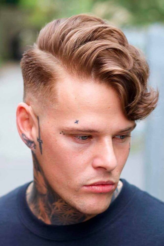 14 Potongan Rambut Keriting Pria, Unik dan Keren - Dailysia