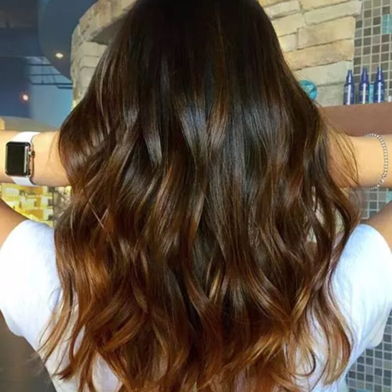 14 Model Rambut Highlight Coklat, Bikin Penampilanmu Keren