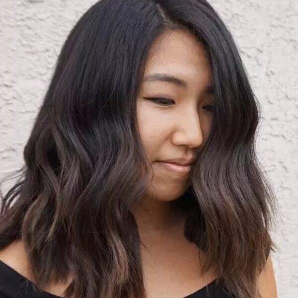 14 Model Rambut Highlight Coklat, Bikin Penampilanmu Keren