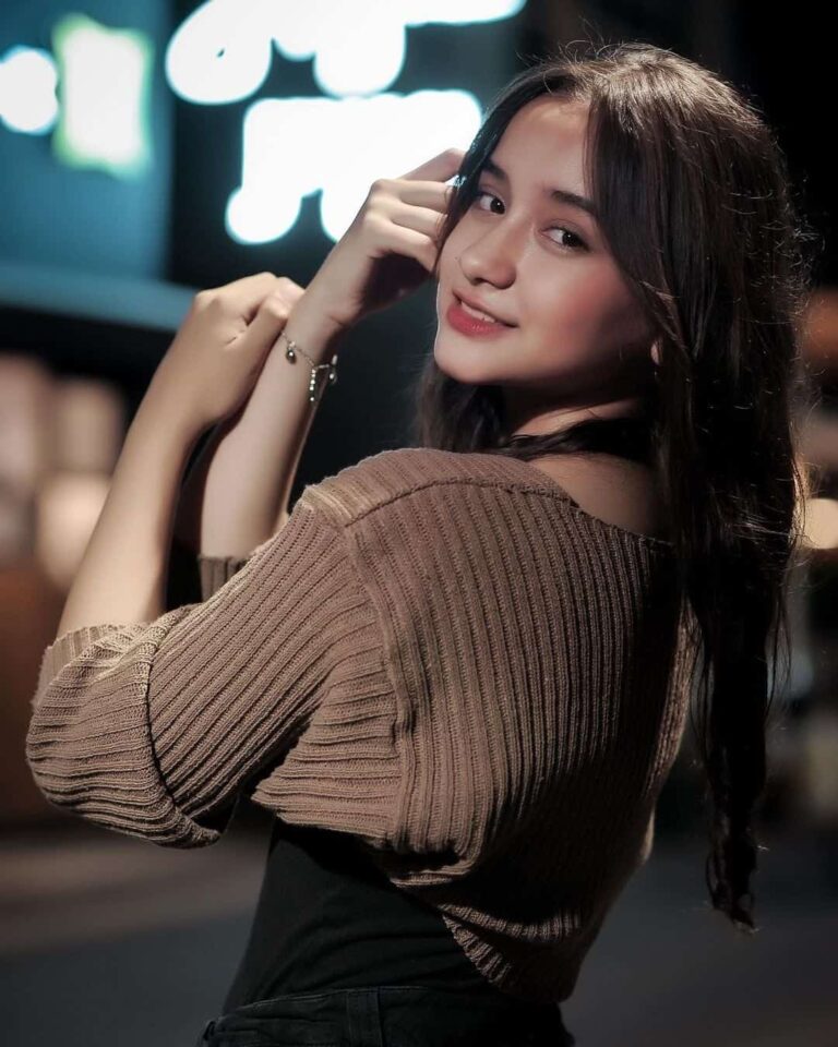 Bebby Hatami - Biodata, Profil, Fakta, Umur, Agama, Pacar, Karier