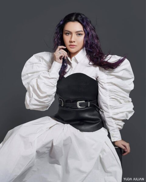 Vicky Shu - Biodata, Profil, Fakta, Umur, Agama, Suami, Karier