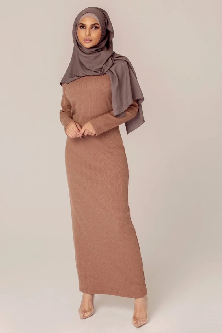 14 Warna Jilbab yang Cocok dengan Baju Mocca - Dailysia