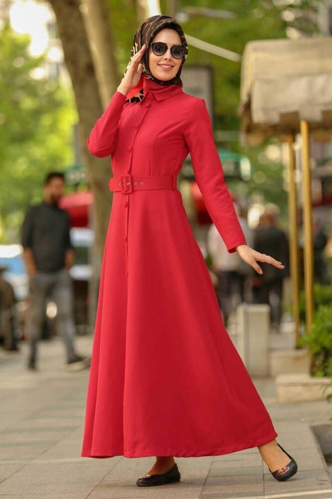 14 Warna Jilbab yang Cocok dengan Baju Merah - Dailysia