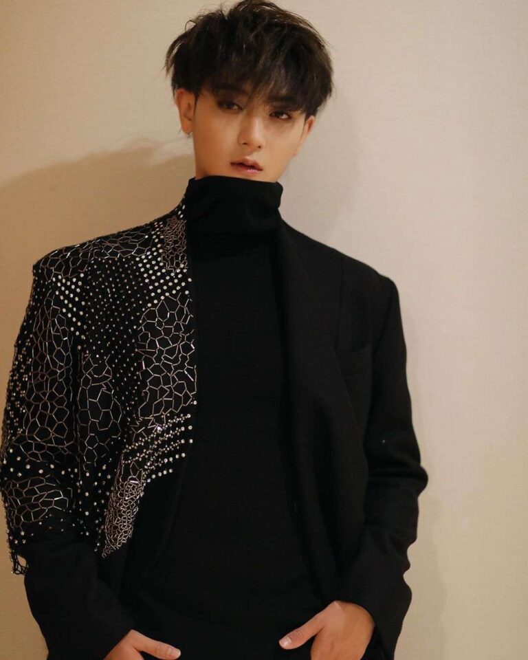 EXO - Biodata, Profil, Fakta, Member, Ulang Tahun, Posisi