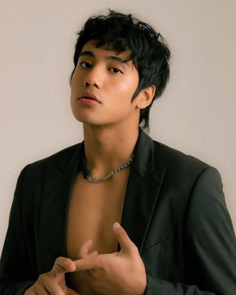 Nicholas Calame - Biodata, Profil, Fakta, Umur, Agama, Pacar