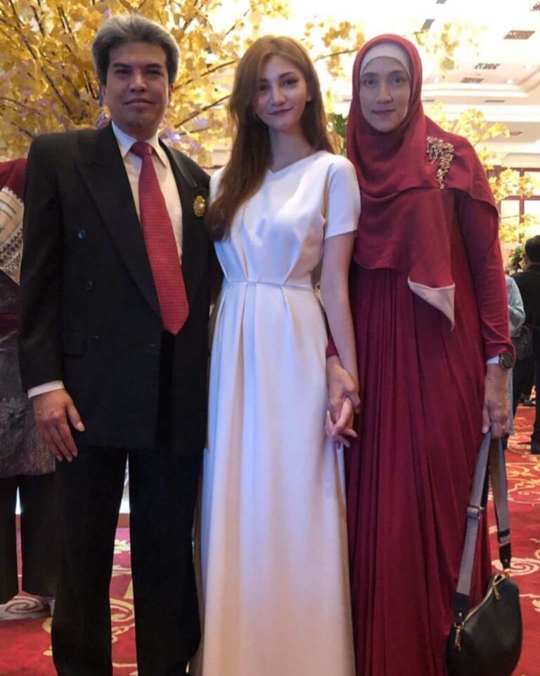 Izzi Isman - Biodata, Profil, Fakta, Umur, Agama, Pacar, Film