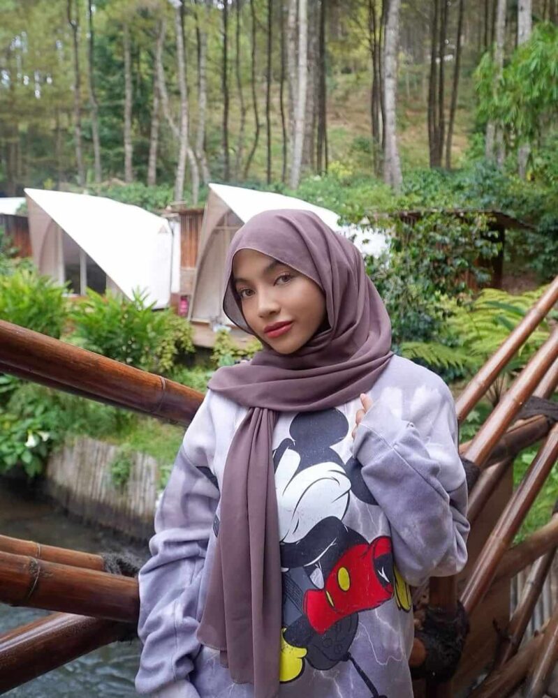 Oklin Fia - Biodata, Profil, Fakta, Umur, Agama, Pacar, Film