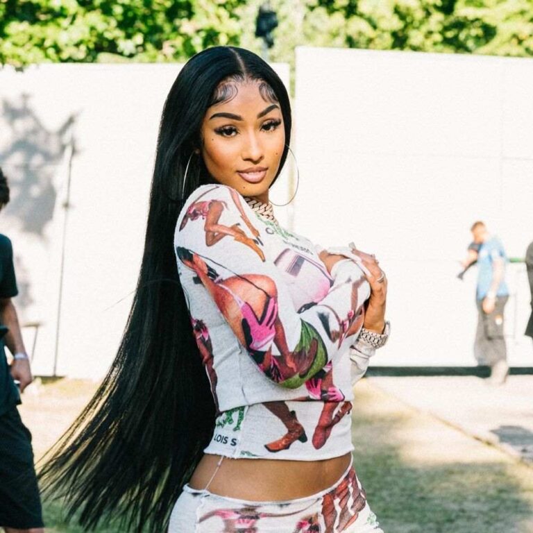 Rubi Rose - Biodata, Profil, Fakta, Umur, Agama, Pacar, Karier