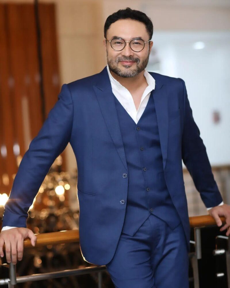 Surya Saputra - Biodata, Profil, Fakta, Umur, Agama, Istri, Karier